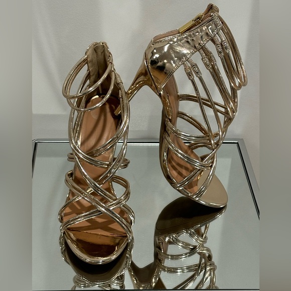 Anne Michelle | Shoes | Anne Michelle Gold Heels | Poshmark